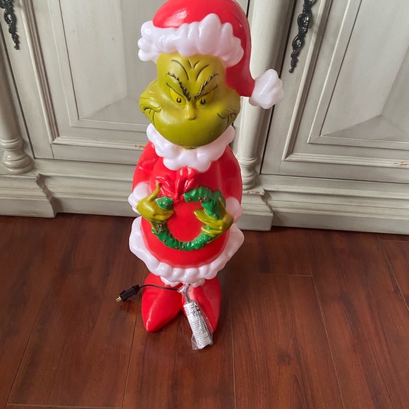 The Grinch | Holiday | The Grinch 2 Foot The Grinch Christmas Blow Mold ...